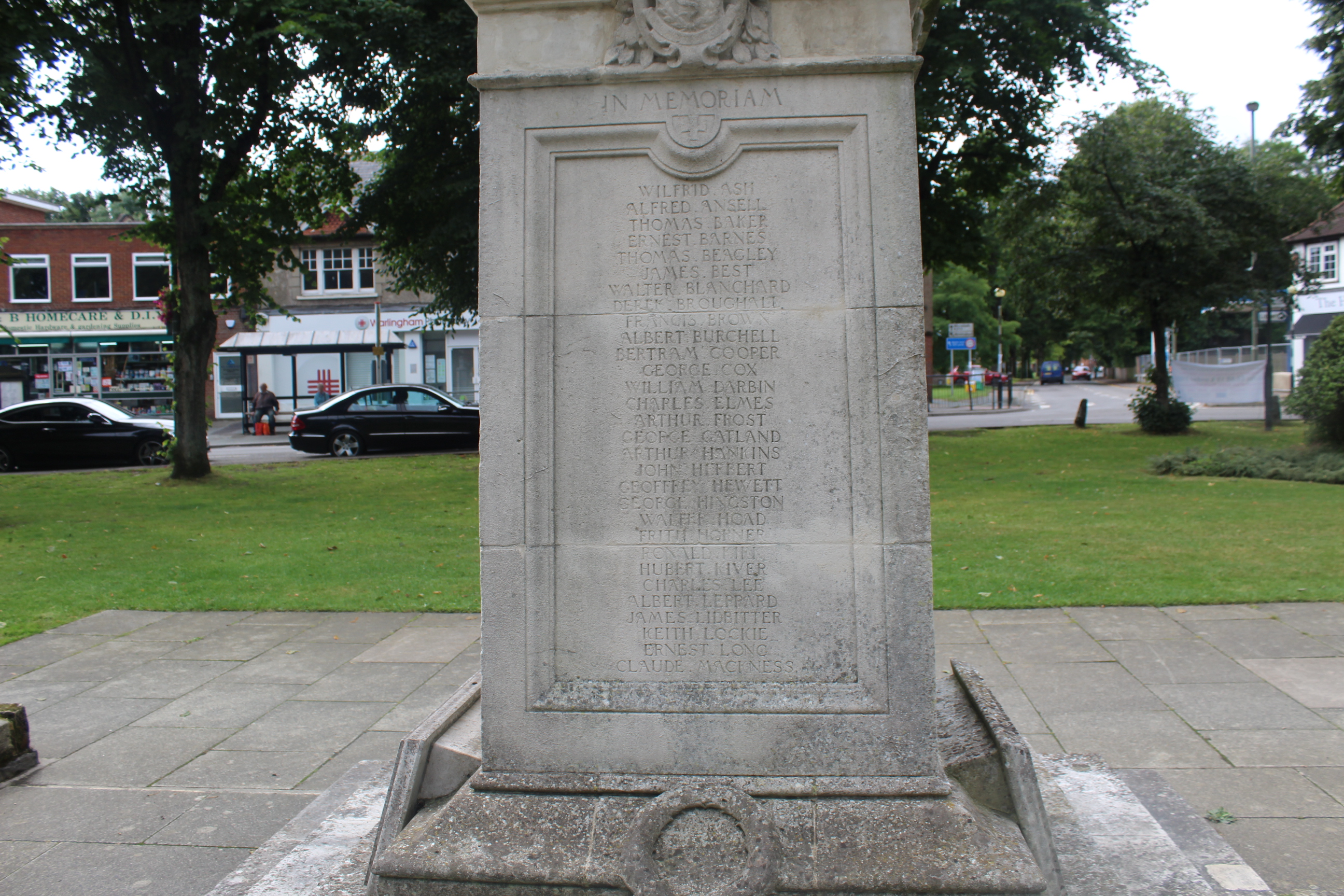 Warlingham - War Memorials Online